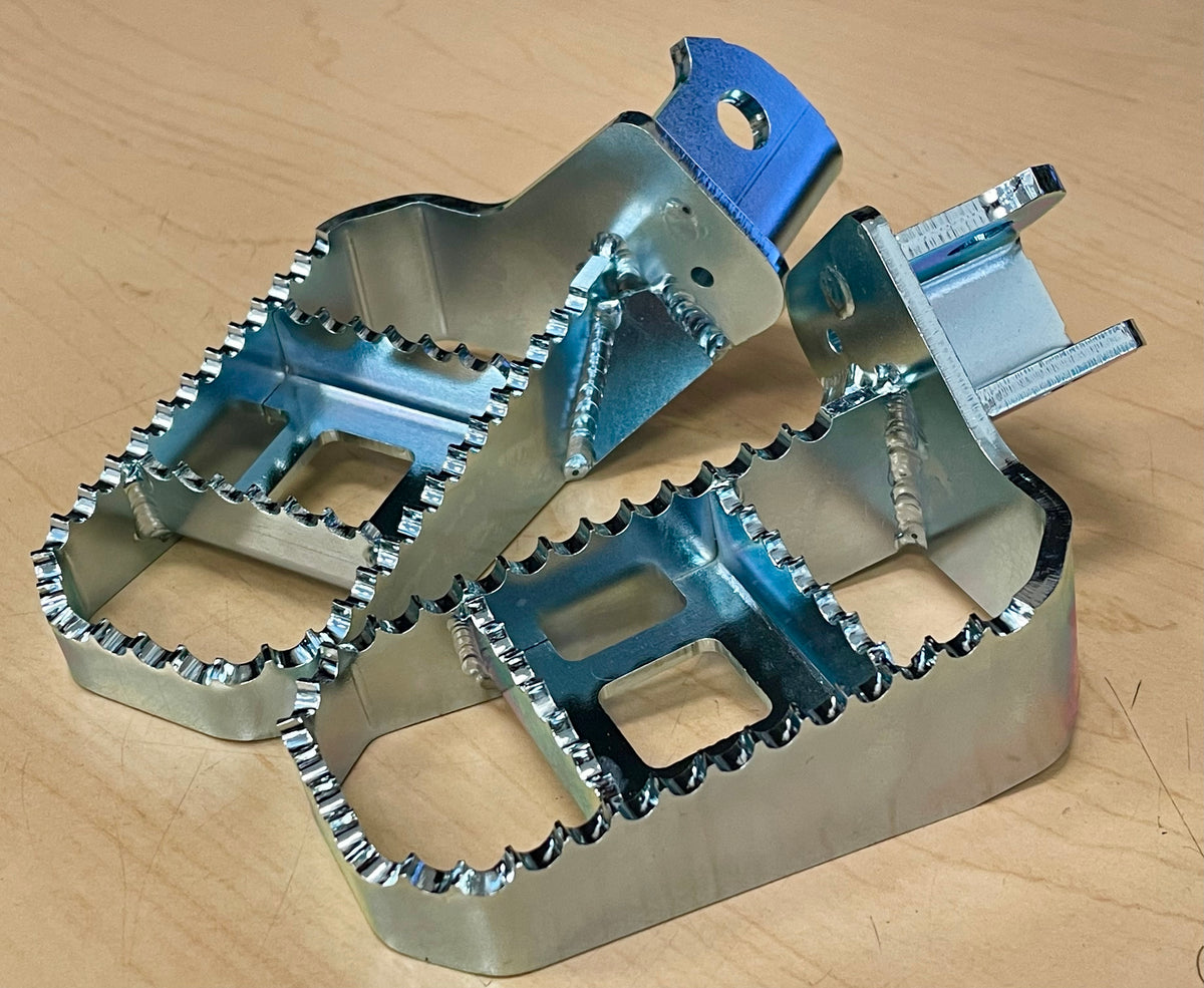 Yamaha Tenere 700 Lowered Footpegs – JNS Engineering